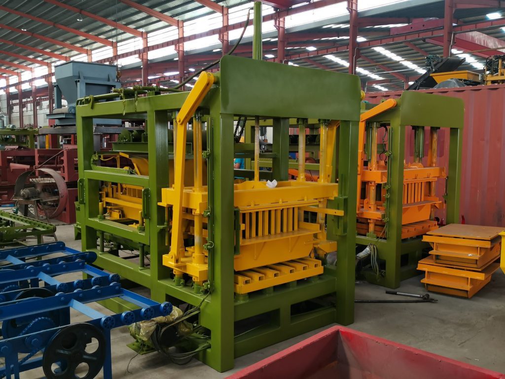 4-18D concrete block making machine automatic - GEOTHY